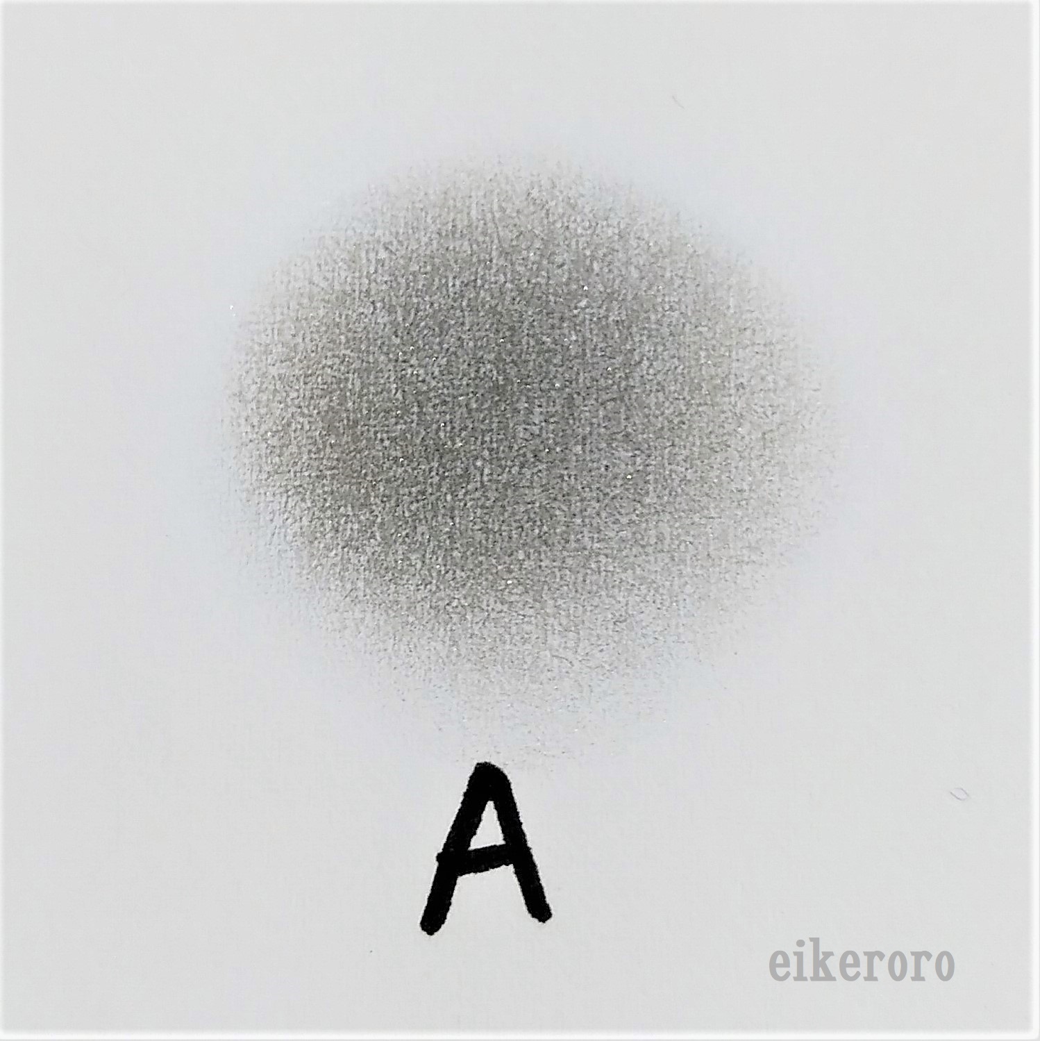 シャネル2019秋冬新作「レキャトルオンブル332ヌワールスュプレーム」質感・色味・使い方♪ | eikeroroのコスメ日記