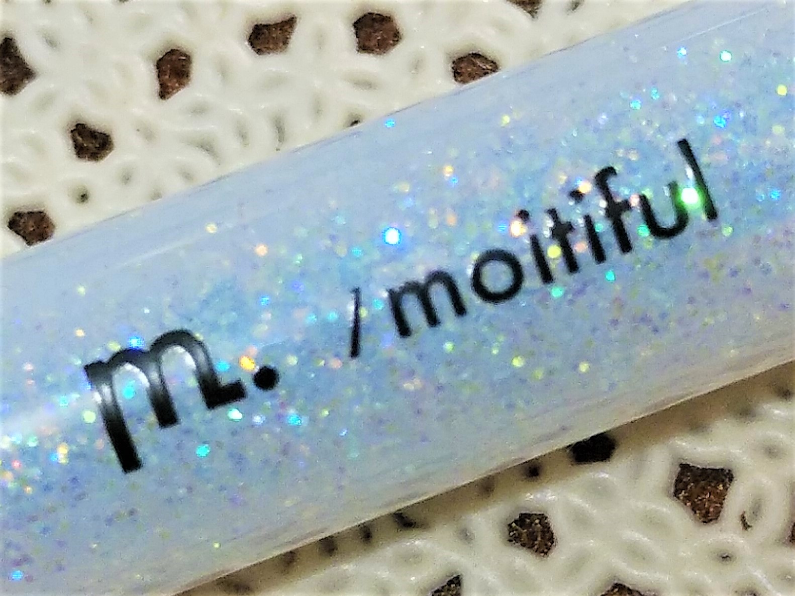 ダイソー×モイティフル（moitiful）「MFLグリッターライナー全6色」質感・色味・使い方♪ | eikeroroのコスメ日記