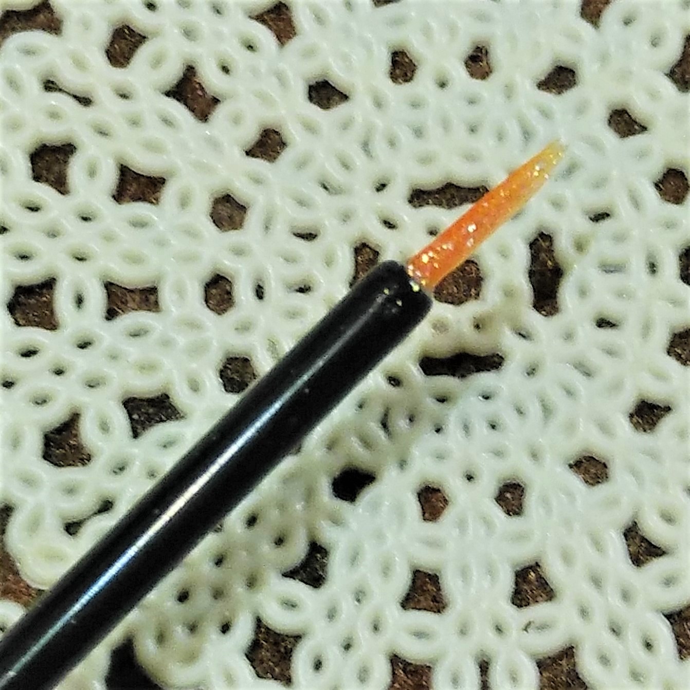 ダイソー×モイティフル（moitiful）「MFLグリッターライナー全6色」質感・色味・使い方♪ | eikeroroのコスメ日記